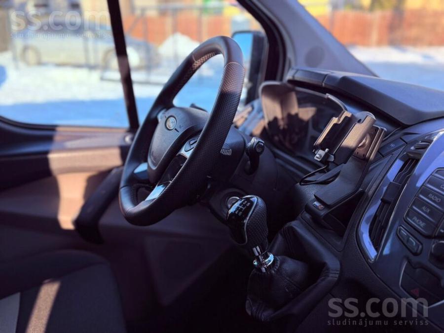 Melns Ford Tourneo 2015 Rīga, ar dzinēja tilpumu 2.20 L un nobraukumu 330 tūkst. km par 11900 €, foto 21 vietnē AUTOMOTO.COM.LV