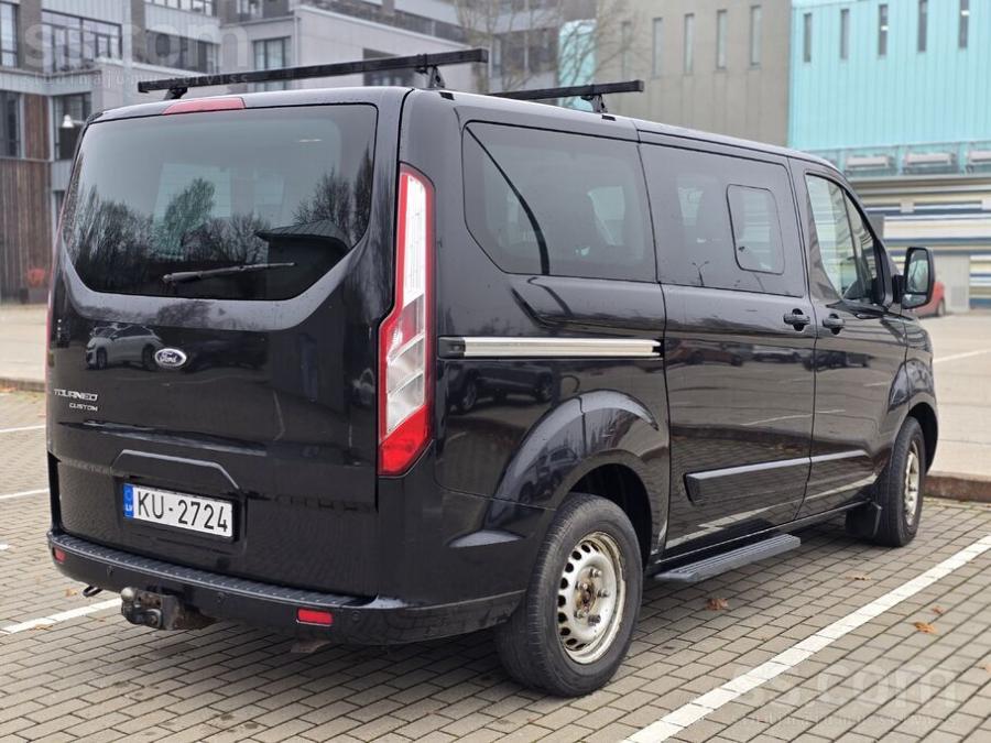 Melns Ford Tourneo 2016 Rīga, ar dzinēja tilpumu 2.20 L un nobraukumu 265 tūkst. km par 10000 €, foto 5 vietnē AUTOMOTO.COM.LV