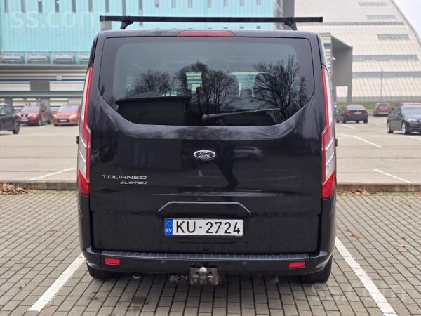 Black Ford Tourneo 2016 in Riga, with an engine capacity of 2.20 L and mileage of 265 thousand km for 10000 €, photo 5 on AUTOMOTO.COM.LV