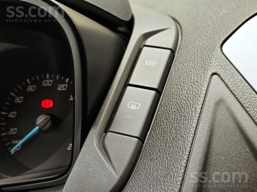 Melns Ford Tourneo 2016 Rīga, ar dzinēja tilpumu 2.20 L un nobraukumu 265 tūkst. km par 10000 €, foto 20 vietnē AUTOMOTO.COM.LV