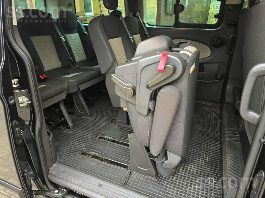 Melns Ford Tourneo 2016 Rīga, ar dzinēja tilpumu 2.20 L un nobraukumu 265 tūkst. km par 10000 €, foto 23 vietnē AUTOMOTO.COM.LV