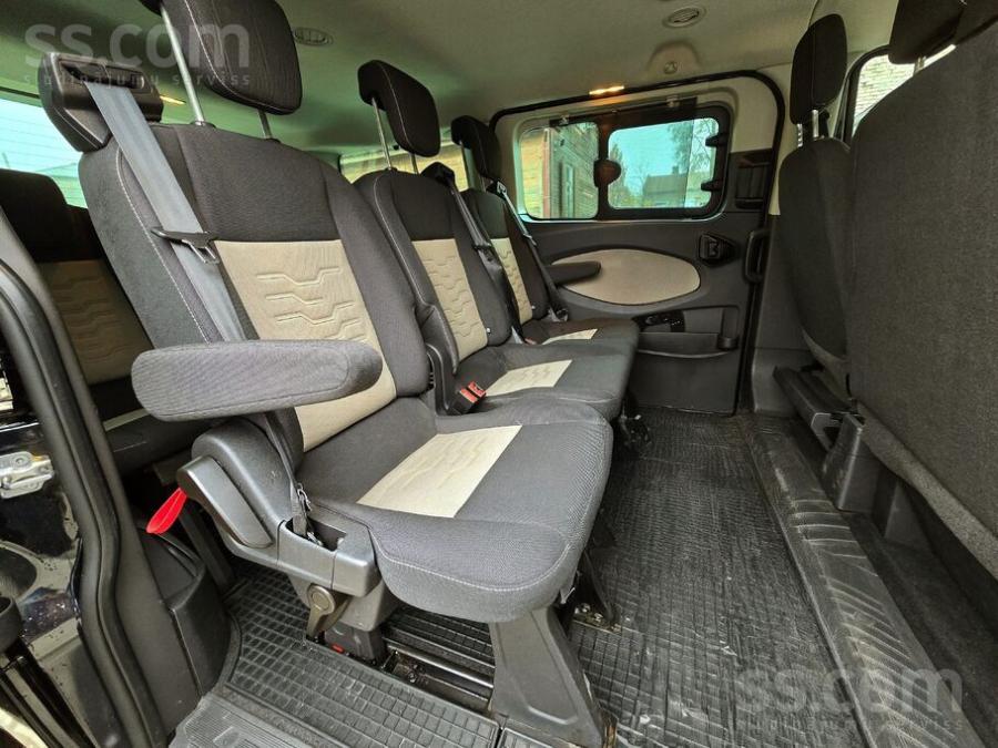 Melns Ford Tourneo 2016 Rīga, ar dzinēja tilpumu 2.20 L un nobraukumu 265 tūkst. km par 10000 €, foto 24 vietnē AUTOMOTO.COM.LV