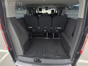 Melns Ford Tourneo 2018 Rīga, ar dzinēja tilpumu 2.00 L un nobraukumu 294 tūkst. km par 18700 €, foto 4 vietnē AUTOMOTO.COM.LV