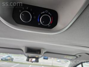 Melns Ford Tourneo 2018 Rīga, ar dzinēja tilpumu 2.00 L un nobraukumu 294 tūkst. km par 18700 €, foto 6 vietnē AUTOMOTO.COM.LV