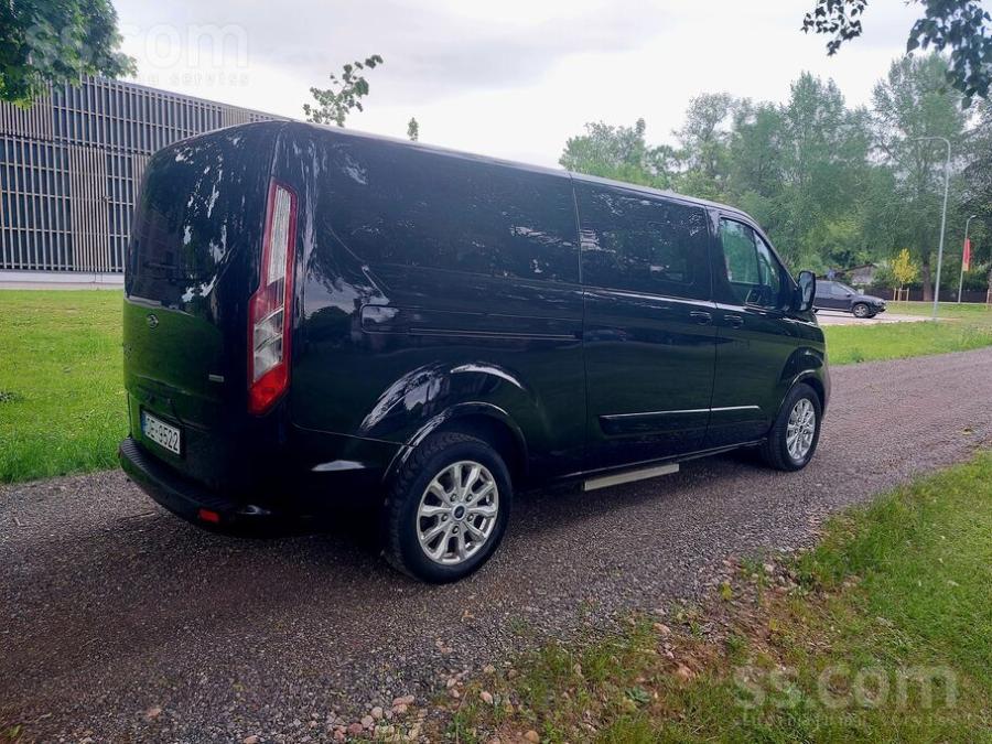 Melns Ford Tourneo 2018 Rīga, ar dzinēja tilpumu 2.00 L un nobraukumu 290 tūkst. km par 17000 €, foto 5 vietnē AUTOMOTO.COM.LV