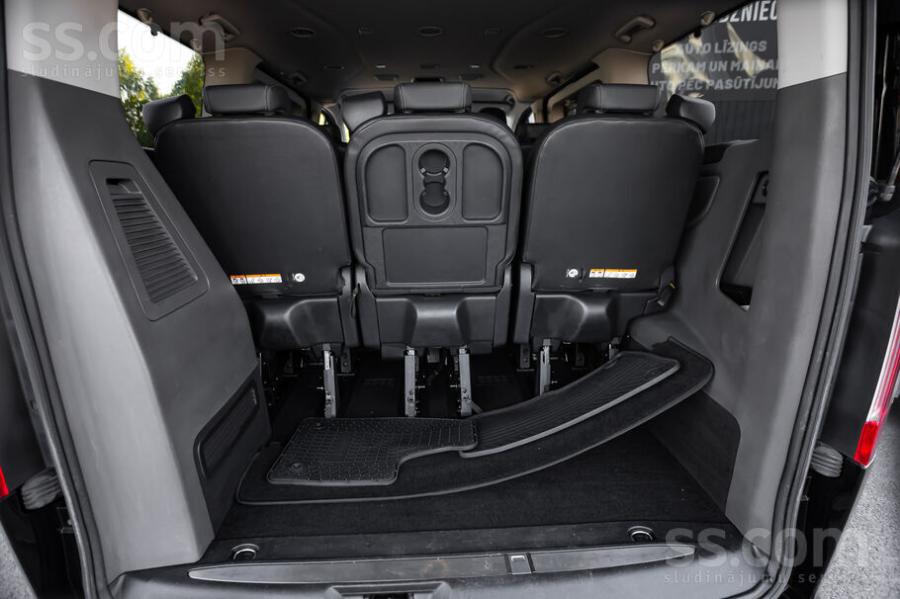 Melns Ford Tourneo 2018 Jelgava, ar dzinēja tilpumu 2.00 L un nobraukumu 0 tūkst. km par 17700 €, foto 21 vietnē AUTOMOTO.COM.LV