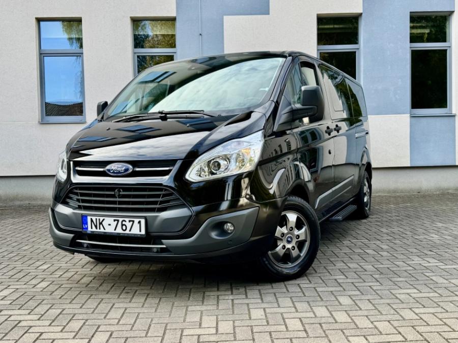 Black Ford Tourneo 2018 in Riga, with an engine capacity of 2.00 L and mileage of 166 thousand km for 19700 €, photo 1 on AUTOMOTO.COM.LV