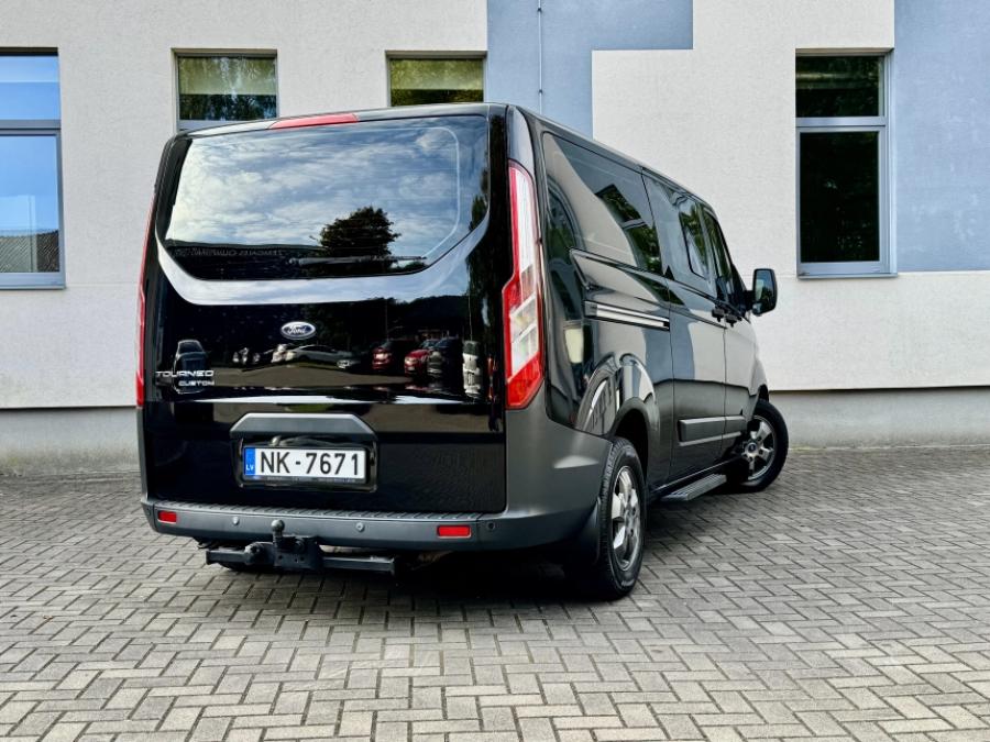 Black Ford Tourneo 2018 in Riga, with an engine capacity of 2.00 L and mileage of 166 thousand km for 19700 €, photo 10 on AUTOMOTO.COM.LV