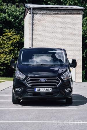 Melns Ford Tourneo 2020 Bauska, ar dzinēja tilpumu 1.00 L un nobraukumu 76 tūkst. km par 23950 €, foto 3 vietnē AUTOMOTO.COM.LV