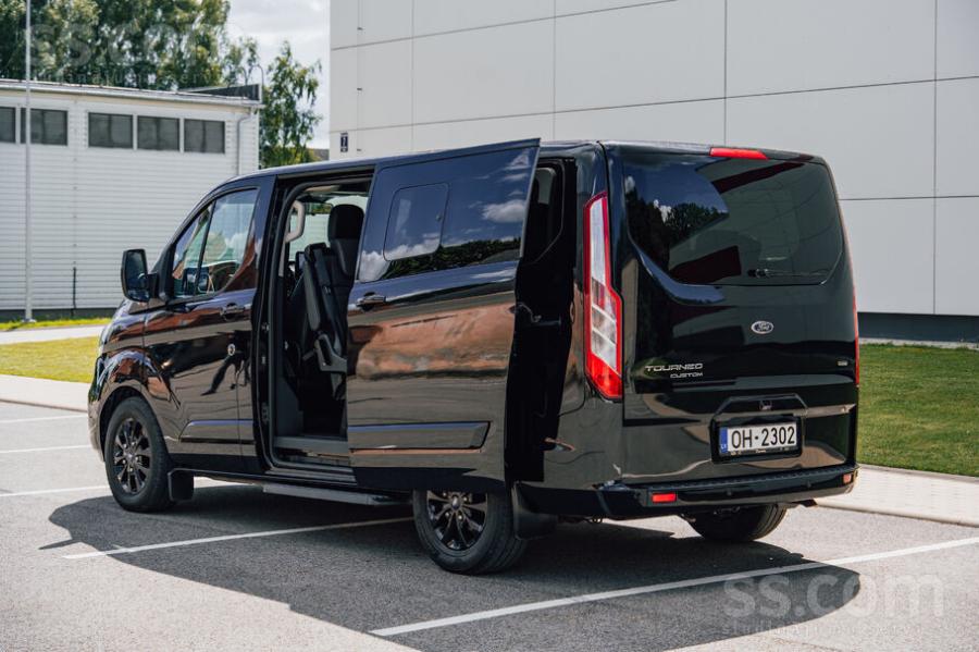 Melns Ford Tourneo 2020 Bauska, ar dzinēja tilpumu 1.00 L un nobraukumu 76 tūkst. km par 23950 €, foto 6 vietnē AUTOMOTO.COM.LV