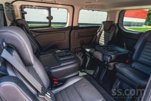 Melns Ford Tourneo 2020 Bauska, ar dzinēja tilpumu 1.00 L un nobraukumu 76 tūkst. km par 23950 €, foto 17 vietnē AUTOMOTO.COM.LV