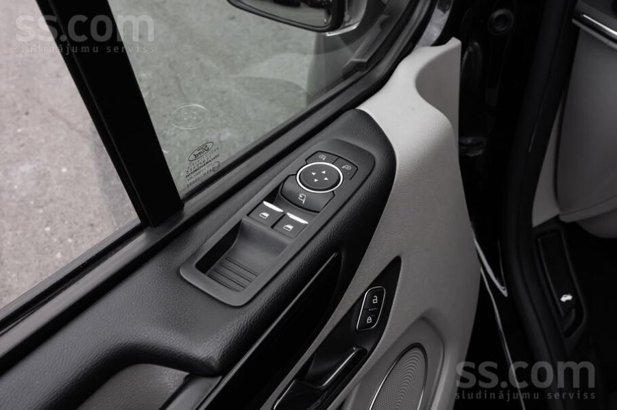 Black Ford Tourneo 2022 in Jelgava, with an engine capacity of 2.00 L and mileage of 0 thousand km for 22950 €, photo 16 on AUTOMOTO.COM.LV
