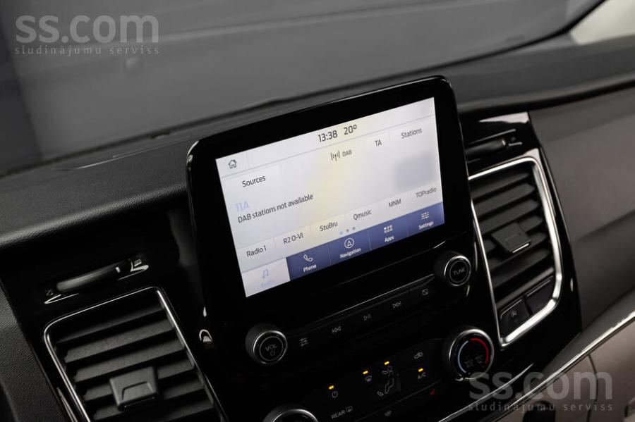 Black Ford Tourneo 2022 in Jelgava, with an engine capacity of 2.00 L and mileage of 0 thousand km for 22950 €, photo 22 on AUTOMOTO.COM.LV