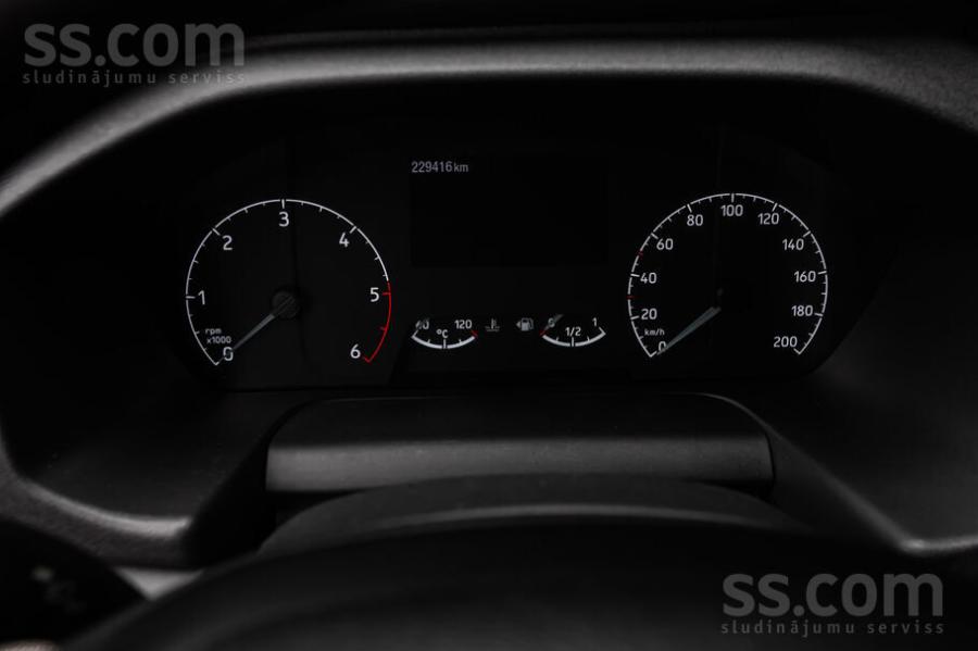 Black Ford Tourneo 2022 in Jelgava, with an engine capacity of 2.00 L and mileage of 0 thousand km for 22950 €, photo 32 on AUTOMOTO.COM.LV