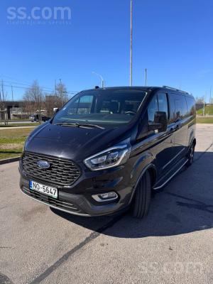 Melns Ford Tourneo 2023 Rīga, ar dzinēja tilpumu 2.00 L un nobraukumu 124 tūkst. km par 35000 €, foto  vietnē AUTOMOTO.COM.LV