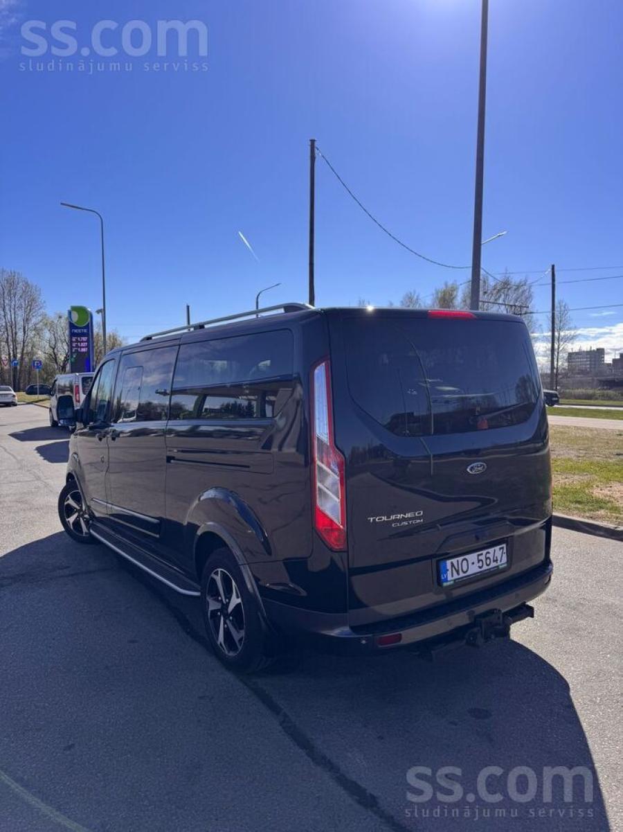 Melns Ford Tourneo 2023 Rīga, ar dzinēja tilpumu 2.00 L un nobraukumu 124 tūkst. km par 35000 €, foto 5 vietnē AUTOMOTO.COM.LV