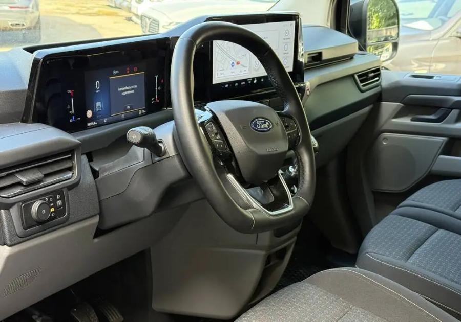 Black Ford Tourneo 2024 in Riga, with an engine capacity of 2.00 L and mileage of 39 thousand km for 38000 €, photo 10 on AUTOMOTO.COM.LV