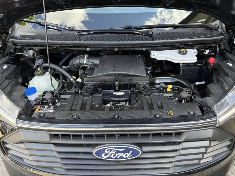 Black Ford Tourneo 2024 in Riga, with an engine capacity of 2.00 L and mileage of 39 thousand km for 38000 €, photo 18 on AUTOMOTO.COM.LV