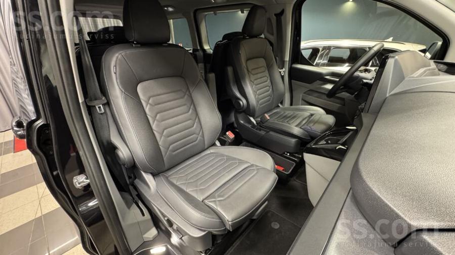 Melns Ford Tourneo 2025 Rīga, ar dzinēja tilpumu 2.00 L un nobraukumu 14 tūkst. km par 57990 €, foto 11 vietnē AUTOMOTO.COM.LV