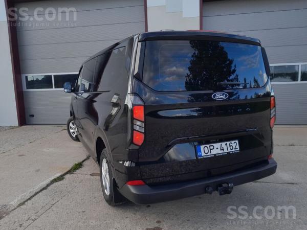 Black Ford Tourneo 2025 in Liepaja, with an engine capacity of 2.00 L and mileage of 56 thousand km for 33880 €, photo 6 on AUTOMOTO.COM.LV