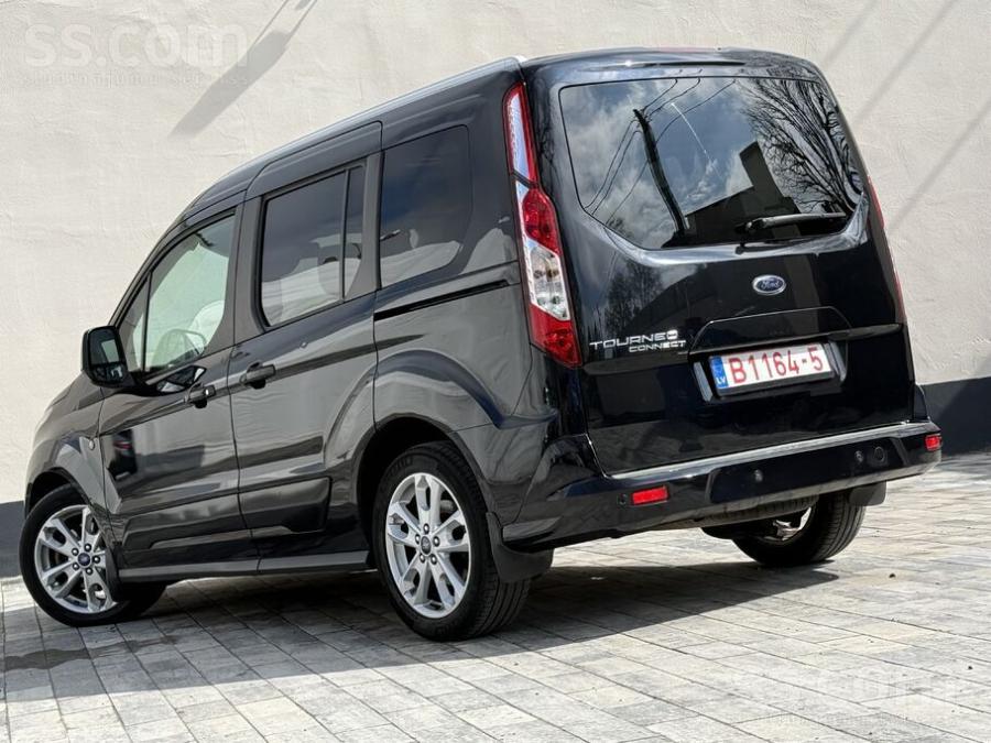 Melns Ford Tourneo 2015 Rīga, ar dzinēja tilpumu 1.60 L un nobraukumu 224 tūkst. km par 5999 €, foto 4 vietnē AUTOMOTO.COM.LV
