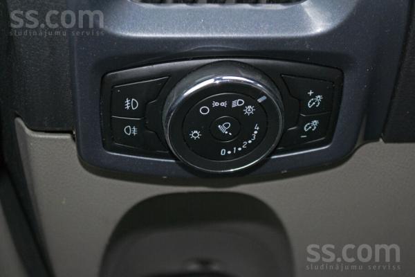 Ford Tourneo 2015 Rīga vietnē Melns Ford Tourneo 2015 Rīga, ar dzinēja tilpumu 2.20 L un nobraukumu 195 tūkst. km par 14000 €, foto 11 vietnē AUTOMOTO.COM.LV