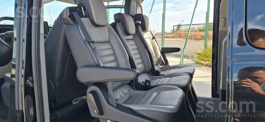 Melns Ford Tourneo 2018 Kuldīga, ar dzinēja tilpumu 2.00 L un nobraukumu 122 tūkst. km par 23500 €, foto 7 vietnē AUTOMOTO.COM.LV