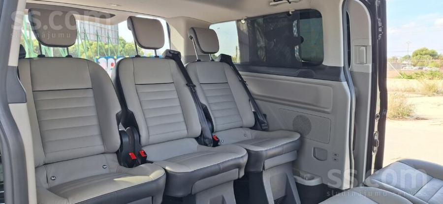 Melns Ford Tourneo 2018 Kuldīga, ar dzinēja tilpumu 2.00 L un nobraukumu 122 tūkst. km par 23500 €, foto 9 vietnē AUTOMOTO.COM.LV