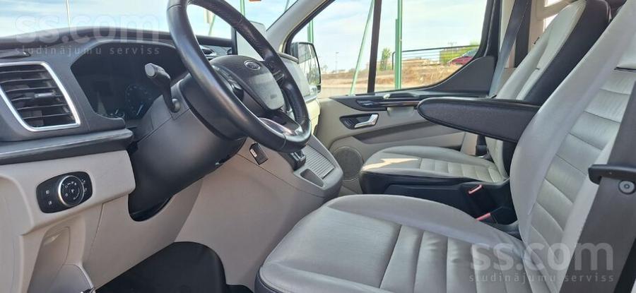 Melns Ford Tourneo 2018 Kuldīga, ar dzinēja tilpumu 2.00 L un nobraukumu 122 tūkst. km par 23500 €, foto 11 vietnē AUTOMOTO.COM.LV