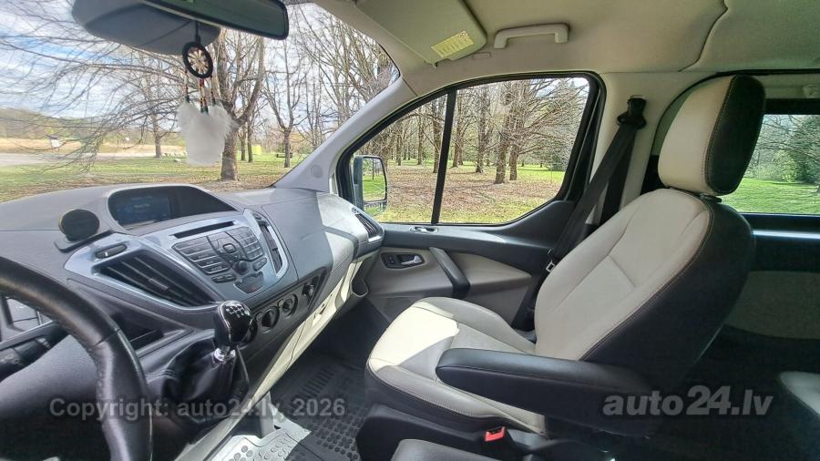 Melns Ford Tourneo 2014 Tallina, ar dzinēja tilpumu 2.20 L un nobraukumu 192 tūkst. km par 8000 €, foto 13 vietnē AUTOMOTO.COM.LV