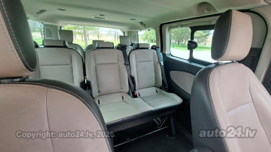 Melns Ford Tourneo 2014 Tallina, ar dzinēja tilpumu 2.20 L un nobraukumu 192 tūkst. km par 8000 €, foto 14 vietnē AUTOMOTO.COM.LV