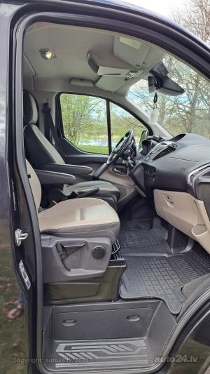 Melns Ford Tourneo 2014 Tallina, ar dzinēja tilpumu 2.20 L un nobraukumu 192 tūkst. km par 8000 €, foto 15 vietnē AUTOMOTO.COM.LV