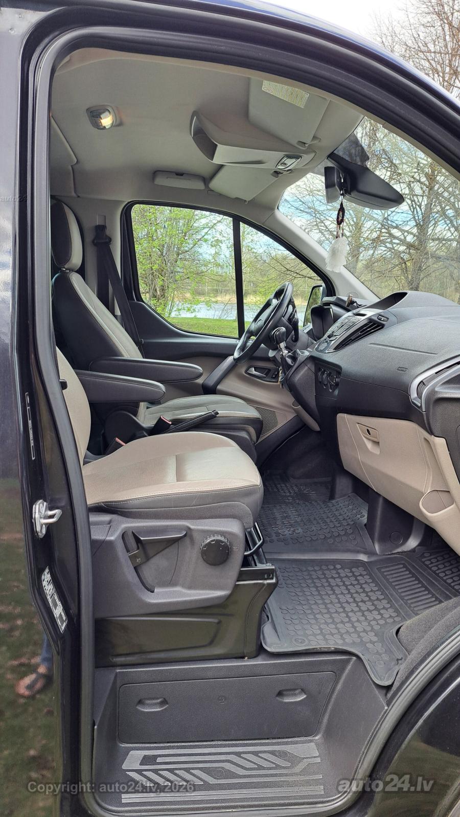 Melns Ford Tourneo 2014 Tallina, ar dzinēja tilpumu 2.20 L un nobraukumu 192 tūkst. km par 8000 €, foto 15 vietnē AUTOMOTO.COM.LV