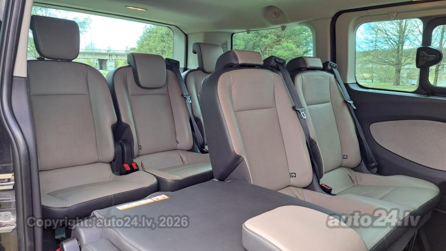 Melns Ford Tourneo 2014 Tallina, ar dzinēja tilpumu 2.20 L un nobraukumu 192 tūkst. km par 8000 €, foto 17 vietnē AUTOMOTO.COM.LV