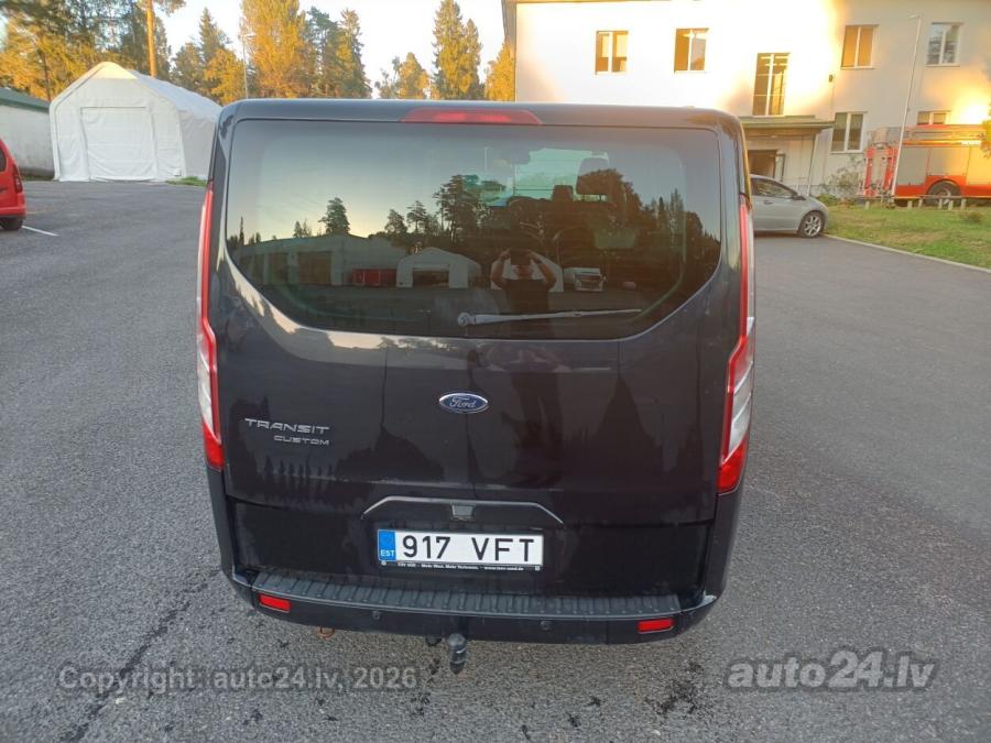 Black Ford Tourneo 2015 in Tallinn, with an engine capacity of 2.20 L and mileage of 249 thousand km for 13900 €, photo 6 on AUTOMOTO.COM.LV