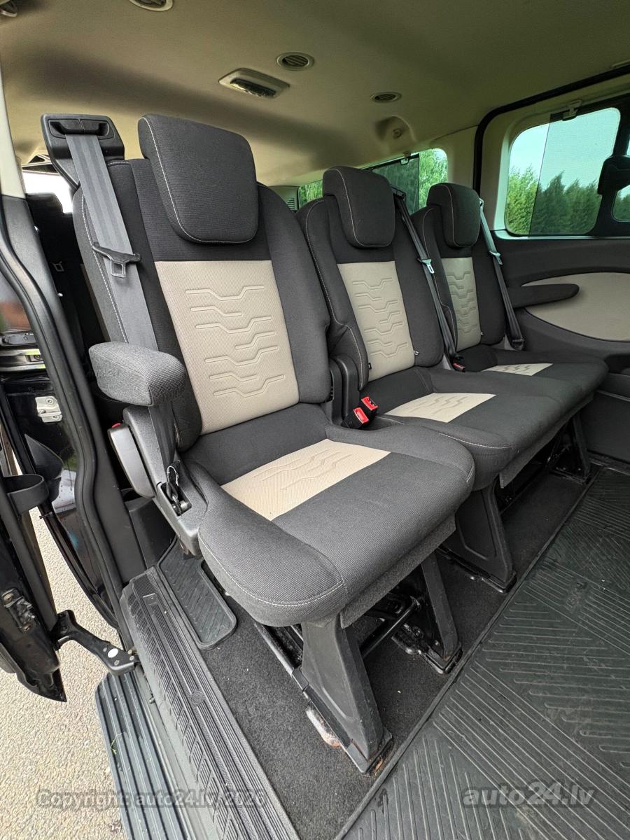 Melns Ford Tourneo 2015 Tallina, ar dzinēja tilpumu 2.20 L un nobraukumu 302 tūkst. km par 8400 €, foto 14 vietnē AUTOMOTO.COM.LV