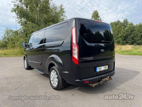 Melns Ford Tourneo 2018 Tallina, ar dzinēja tilpumu 2.00 L un nobraukumu 192 tūkst. km par 22500 €, foto 5 vietnē AUTOMOTO.COM.LV