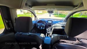 Black Ford Tourneo 2020 in Tallinn, with an engine capacity of 1.50 L and mileage of 192 thousand km for 14900 €, photo 11 on AUTOMOTO.COM.LV