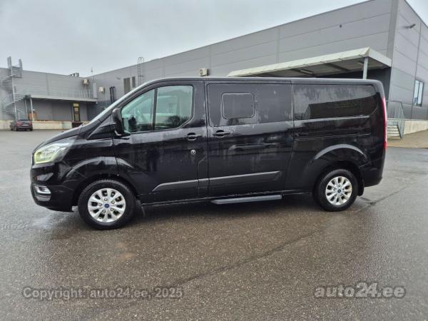 Melns Ford Tourneo 2022 Tartu, ar dzinēja tilpumu 2.00 L un nobraukumu 142 tūkst. km par 28790 €, foto 11 vietnē AUTOMOTO.COM.LV