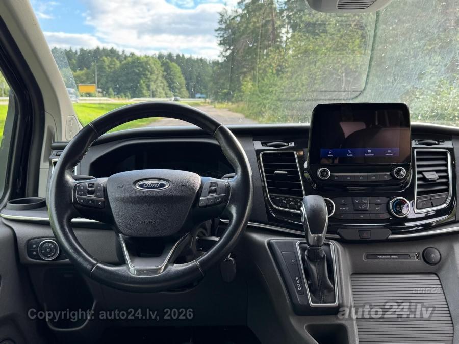 Melns Ford Tourneo 2022 Veru, ar dzinēja tilpumu 2.00 L un nobraukumu 119 tūkst. km par 33600 €, foto 10 vietnē AUTOMOTO.COM.LV