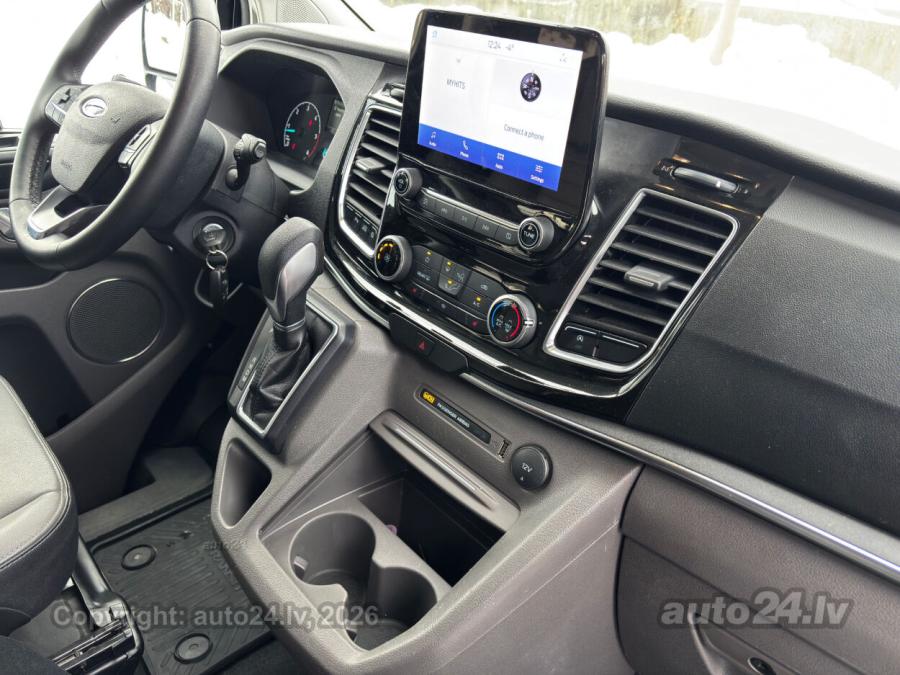 Melns Ford Tourneo 2023 Tallina, ar dzinēja tilpumu 2.00 L un nobraukumu 55 tūkst. km par 41900 €, foto 16 vietnē AUTOMOTO.COM.LV
