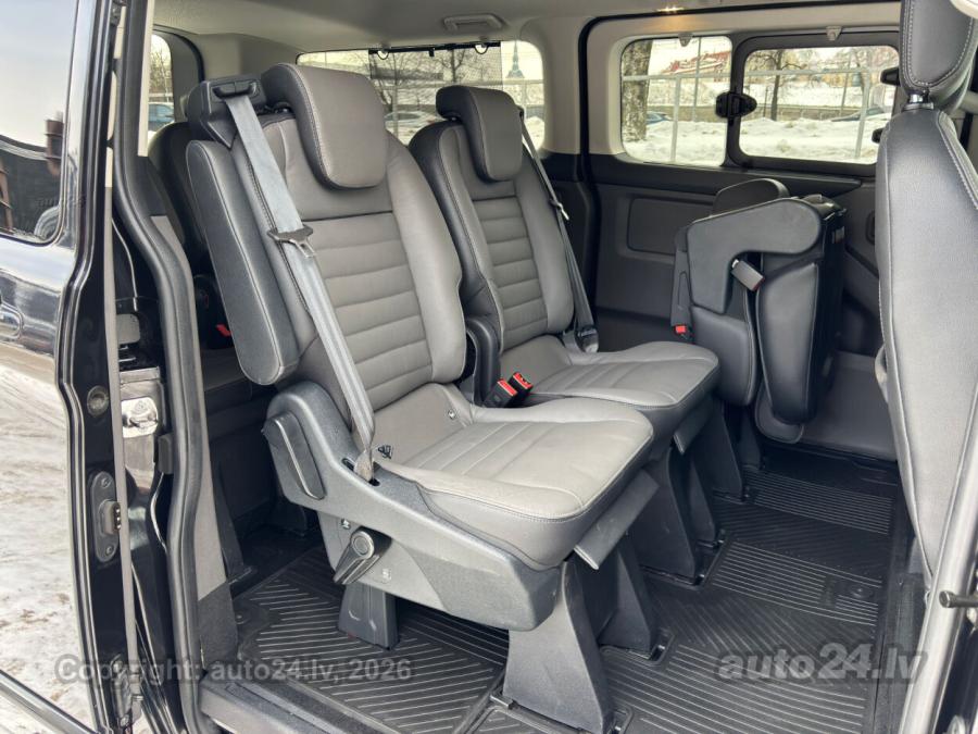 Melns Ford Tourneo 2023 Tallina, ar dzinēja tilpumu 2.00 L un nobraukumu 55 tūkst. km par 41900 €, foto 22 vietnē AUTOMOTO.COM.LV
