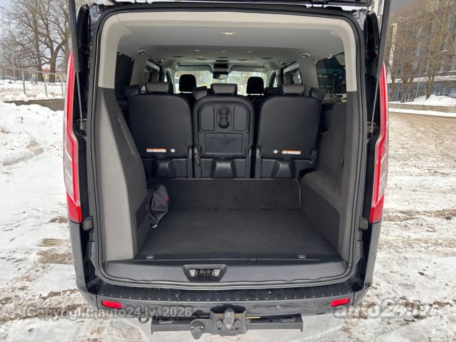 Melns Ford Tourneo 2023 Tallina, ar dzinēja tilpumu 2.00 L un nobraukumu 55 tūkst. km par 41900 €, foto 29 vietnē AUTOMOTO.COM.LV