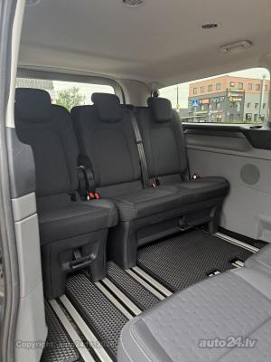 Melns Ford Tourneo 2024 Tartu, ar dzinēja tilpumu 2.00 L un nobraukumu 105 tūkst. km par 38800 €, foto 11 vietnē AUTOMOTO.COM.LV