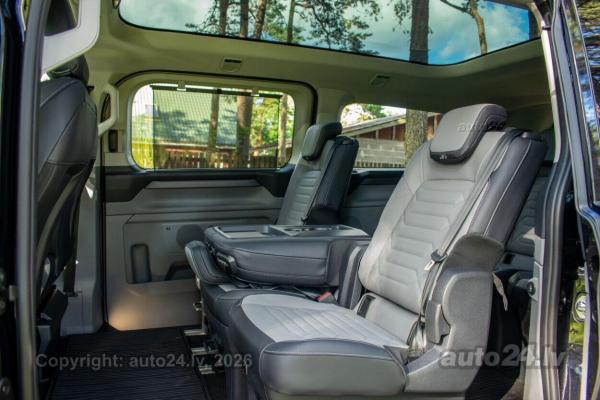 Melns Ford Tourneo 2026 Tallina, ar dzinēja tilpumu 2.00 L un nobraukumu 10 tūkst. km par 69990 €, foto 4 vietnē AUTOMOTO.COM.LV