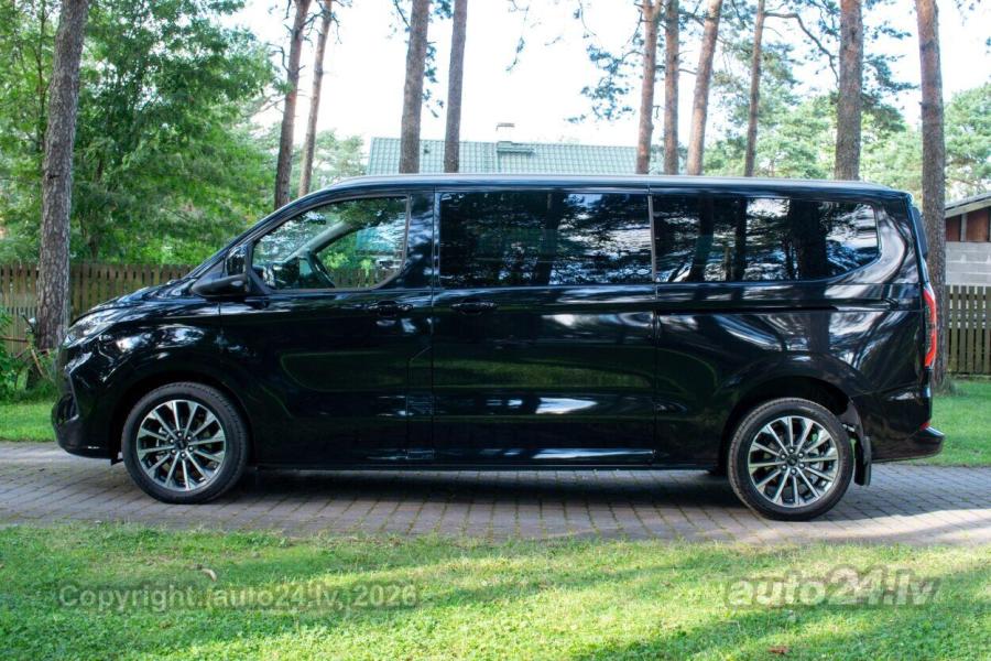 Melns Ford Tourneo 2026 Tallina, ar dzinēja tilpumu 2.00 L un nobraukumu 10 tūkst. km par 69990 €, foto 6 vietnē AUTOMOTO.COM.LV
