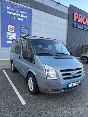Zils Ford Tourneo 2010 Rīga, ar dzinēja tilpumu 2.20 L un nobraukumu 244 tūkst. km par 6500 €, foto 3 vietnē AUTOMOTO.COM.LV