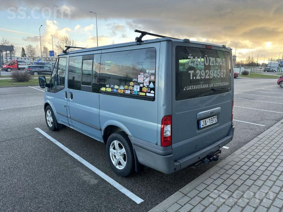 Zils Ford Tourneo 2010 Rīga, ar dzinēja tilpumu 2.20 L un nobraukumu 244 tūkst. km par 6500 €, foto 7 vietnē AUTOMOTO.COM.LV