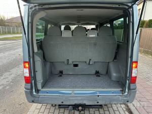 Zils Ford Tourneo 2010 Rīga, ar dzinēja tilpumu 2.20 L un nobraukumu 244 tūkst. km par 6500 €, foto 20 vietnē AUTOMOTO.COM.LV