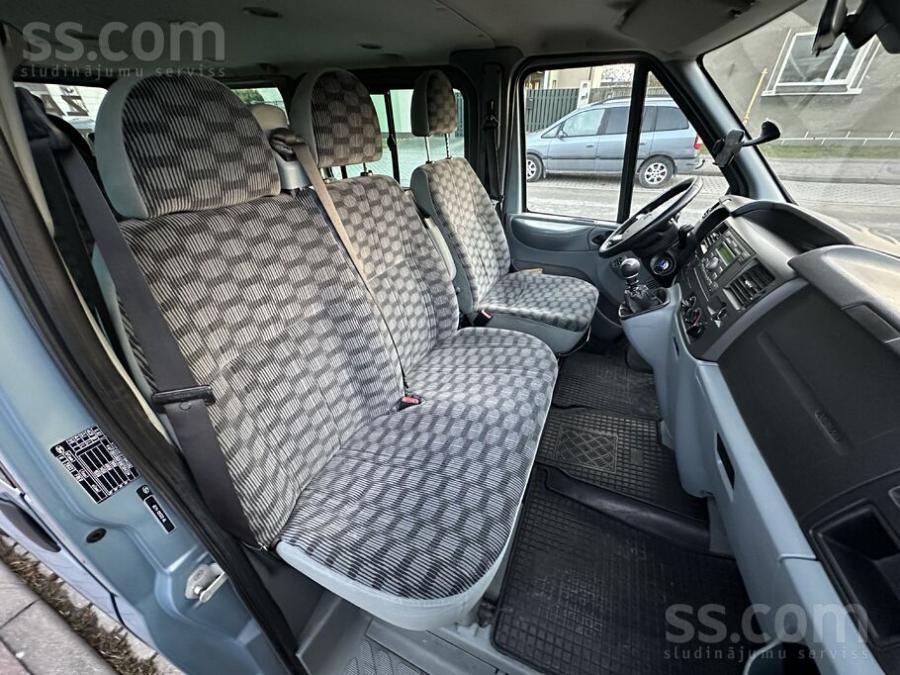 Zils Ford Tourneo 2010 Rīga, ar dzinēja tilpumu 2.20 L un nobraukumu 244 tūkst. km par 6500 €, foto 25 vietnē AUTOMOTO.COM.LV